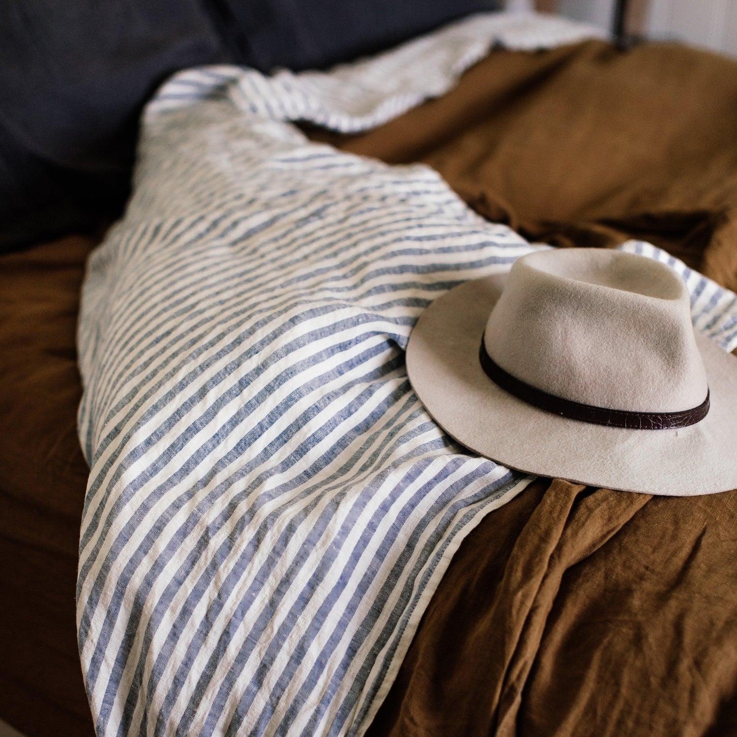 Shopping, Linen and Mental Health